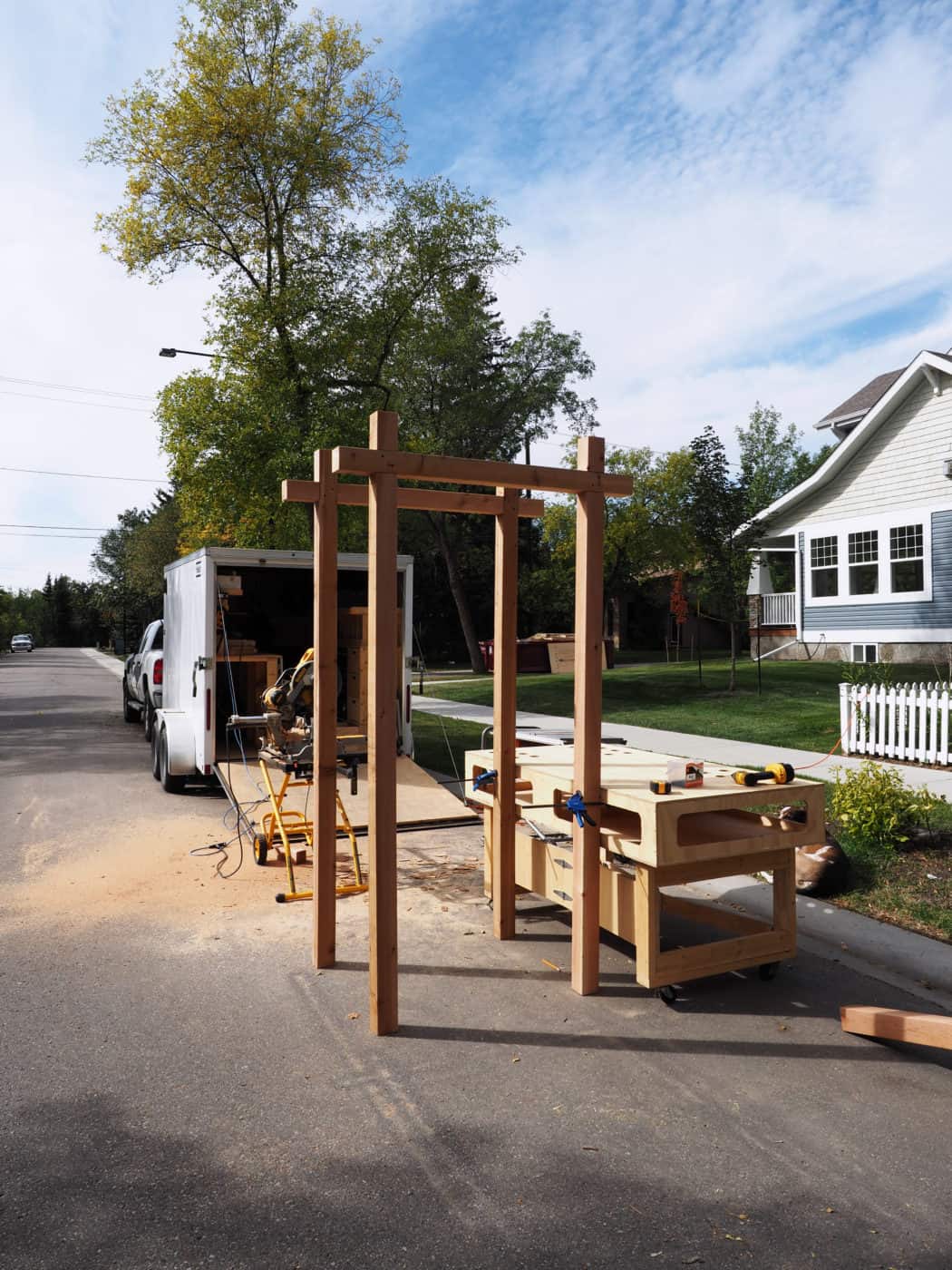 DIY wood wedding arch: A step-by-step guide - THE HOMESTUD